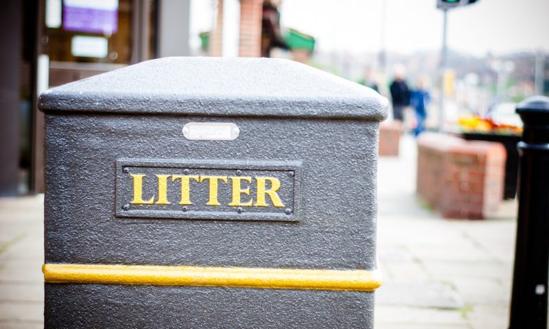 Shops with litter outside are 'poor quality', claim customers | Pet Gazette