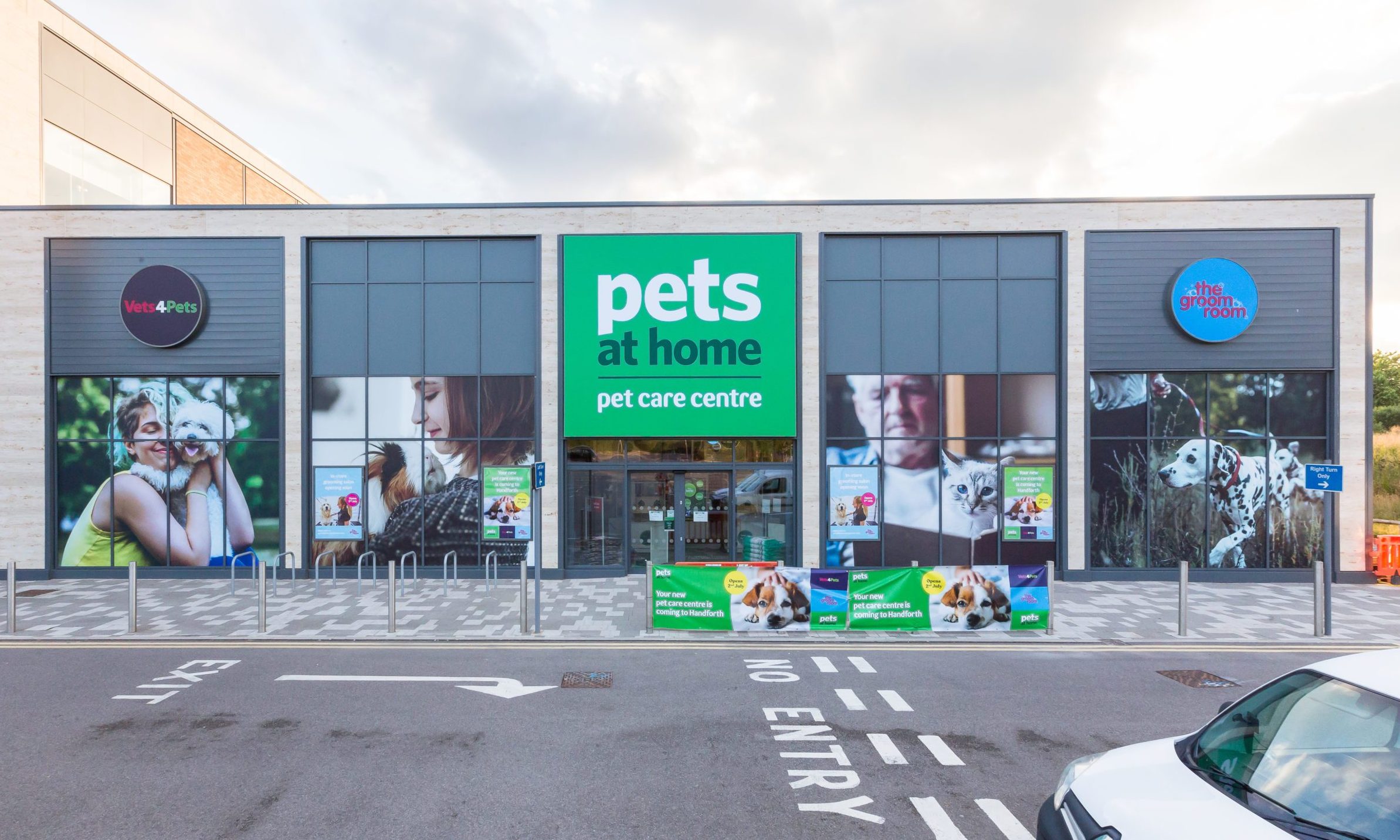 Pets at Home partners with Relex to optimise supply chain | Post